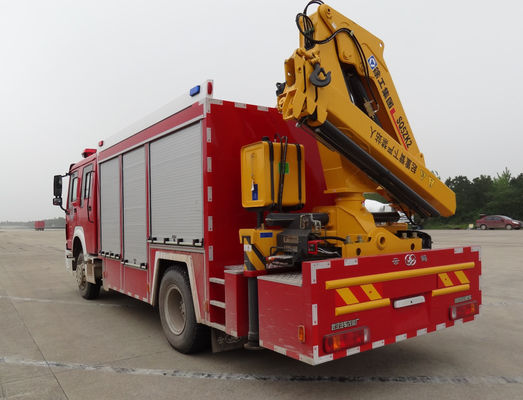 Multifunction SINOTRUK Fire Truck , Heavy Rescue Fire Apparatus With 5t ...